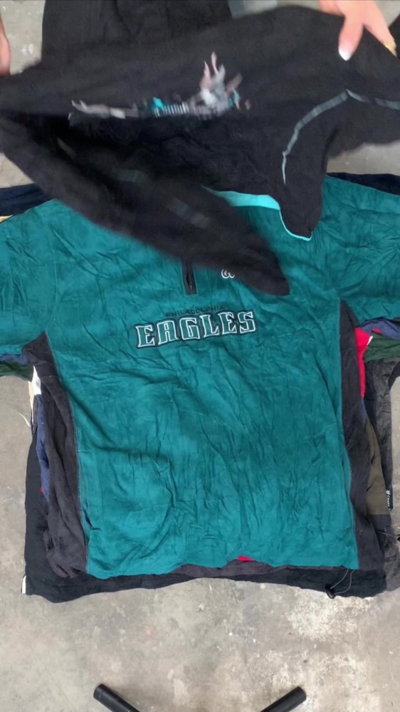 PREMIUM BRANDED FLEECES - GRADE A - 35pc